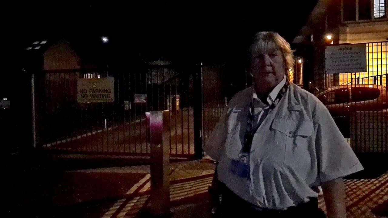 Auditor gets caught filming personal cars at Crown Court *Police show ...